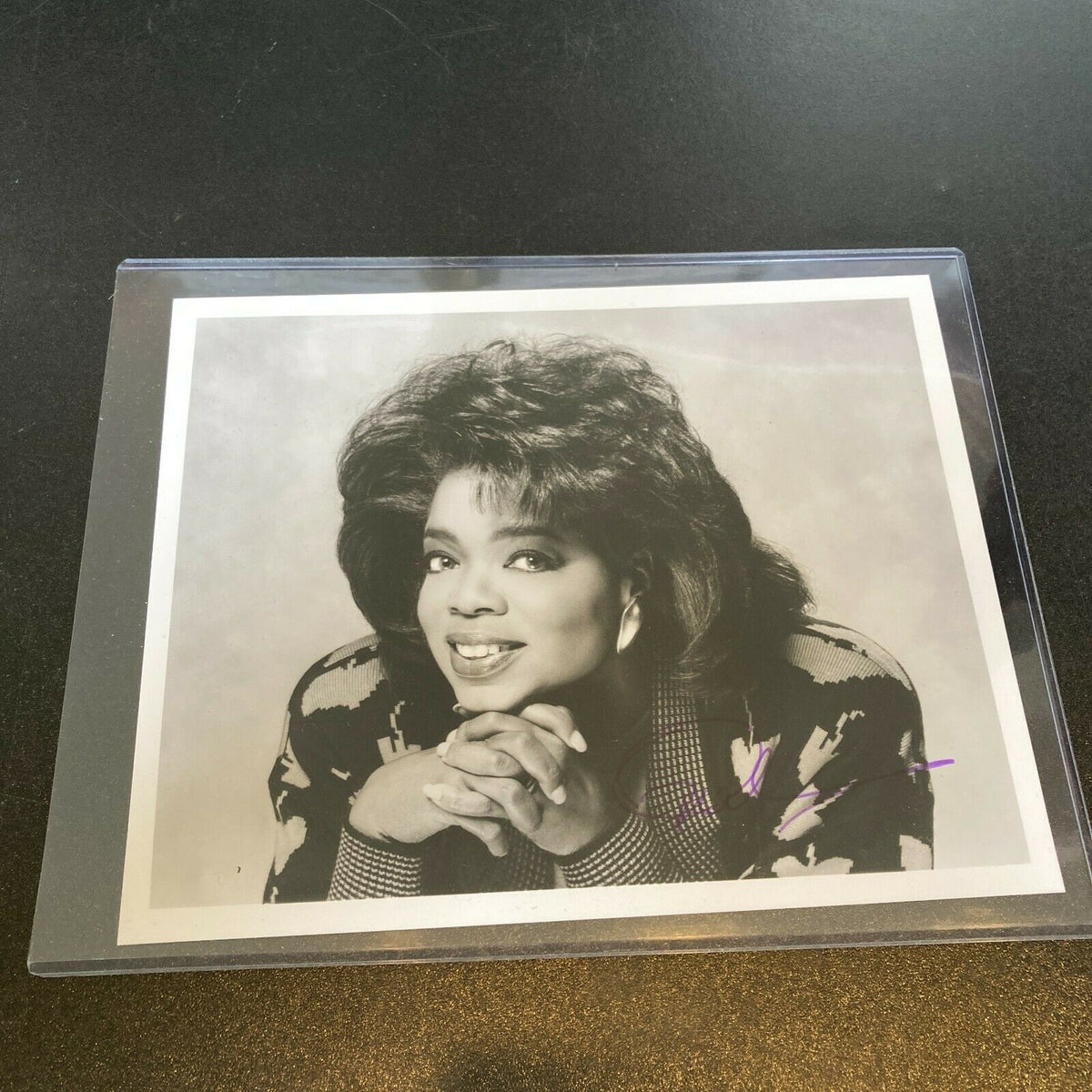 Oprah Winfrey Signed Autographed Photo — Showpieces Sports