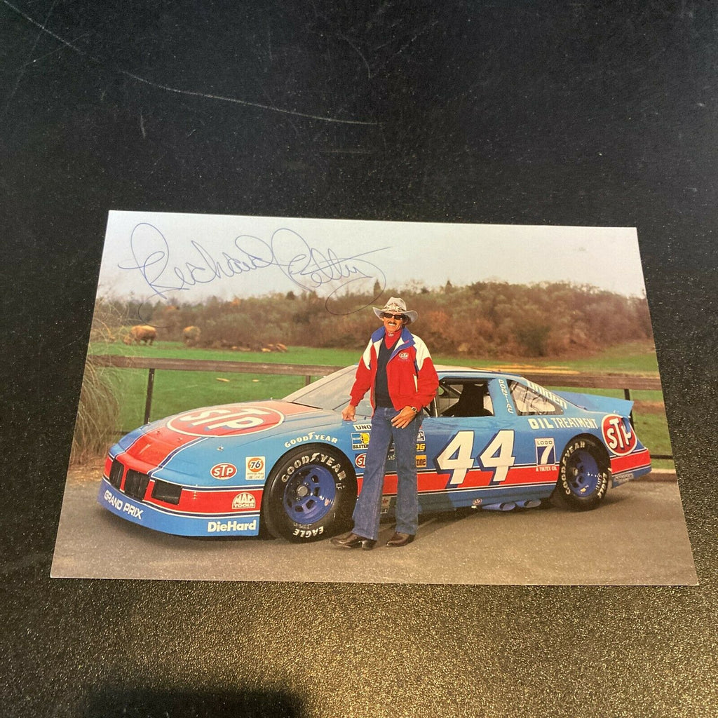 Richard Petty NASCAR Signed Autographed Photo — Showpieces Sports