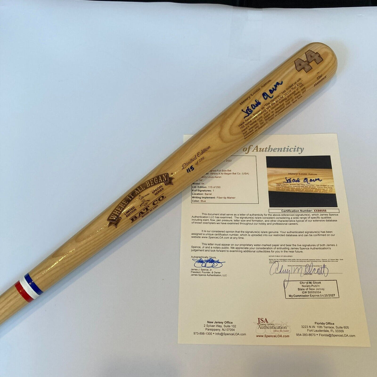 Beautiful Hank Aaron Signed Career Stats Commemorative Baseball Bat JS ...